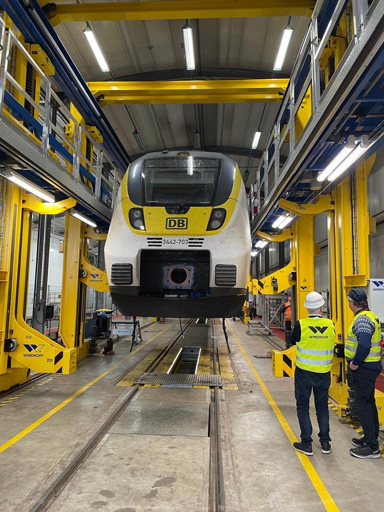 About WINDHOFF - WINDHOFF Bahn und Anlagentechnik GmbH